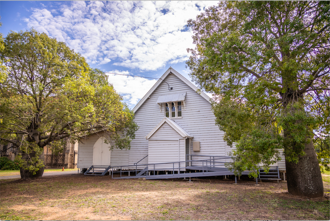 Churches and Buildings - St Paul's Anglican Church Roma Queensland